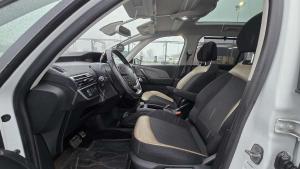 Balts Citroen Grand C4 Picasso 2014 Kauņa, ar dzinēja tilpumu 2.00 L un nobraukumu 305 tūkst. km par 6990 €, foto 13 vietnē AUTOMOTO.COM.LV