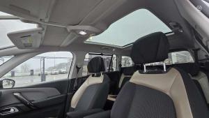 Balts Citroen Grand C4 Picasso 2014 Kauņa, ar dzinēja tilpumu 2.00 L un nobraukumu 305 tūkst. km par 6990 €, foto 15 vietnē AUTOMOTO.COM.LV