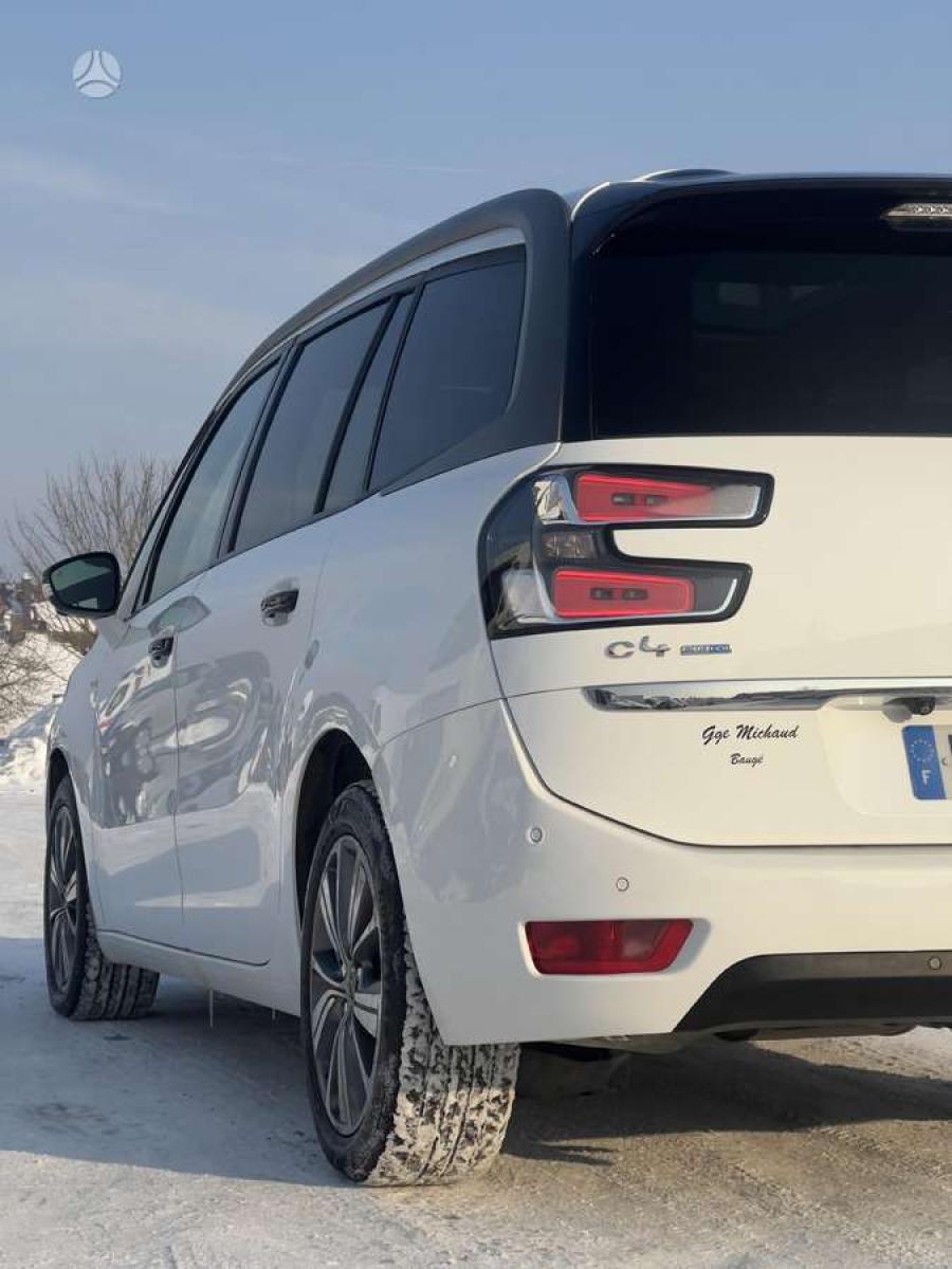 Balts Citroen Grand C4 Picasso 2014 Tauragė, ar dzinēja tilpumu 2.00 L un nobraukumu 245 tūkst. km par 5800 €, foto 7 vietnē AUTOMOTO.COM.LV