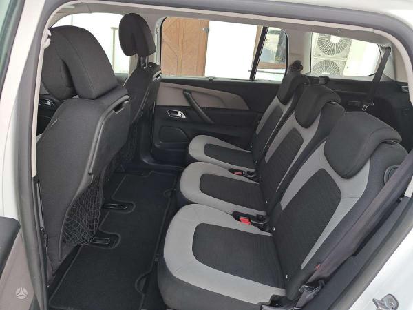 Balts Citroen Grand C4 Picasso 2014 Jurbarkas, ar dzinēja tilpumu 2.00 L un nobraukumu 236 tūkst. km par 5700 €, foto 7 vietnē AUTOMOTO.COM.LV