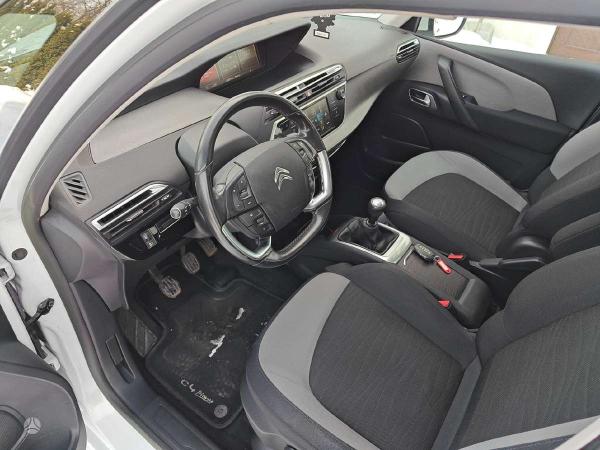 Balts Citroen Grand C4 Picasso 2014 Jurbarkas, ar dzinēja tilpumu 2.00 L un nobraukumu 236 tūkst. km par 5700 €, foto 8 vietnē AUTOMOTO.COM.LV