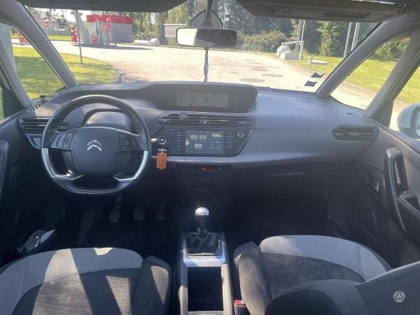 Balts Citroen Grand C4 Picasso 2014 Tauragė, ar dzinēja tilpumu 1.56 L un nobraukumu 269 tūkst. km par 4300 €, foto 7 vietnē AUTOMOTO.COM.LV