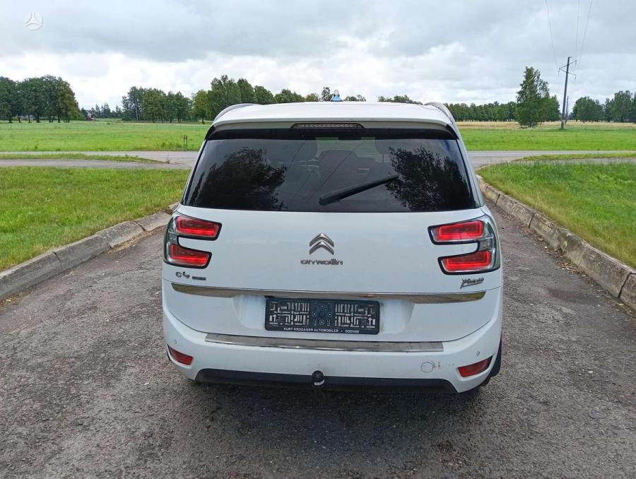 Balts Citroen Grand C4 Picasso 2014 Marijampole, ar dzinēja tilpumu 2.00 L un nobraukumu 343 tūkst. km par 3600 €, foto 8 vietnē AUTOMOTO.COM.LV