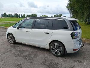 Balts Citroen Grand C4 Picasso 2014 Marijampole, ar dzinēja tilpumu 2.00 L un nobraukumu 343 tūkst. km par 3600 €, foto 12 vietnē AUTOMOTO.COM.LV