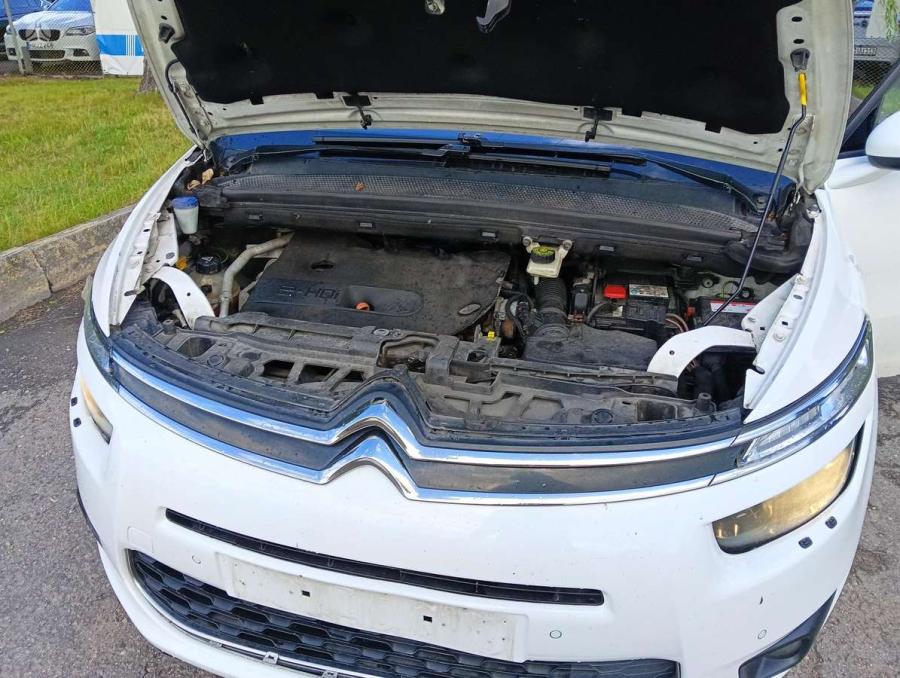 Balts Citroen Grand C4 Picasso 2014 Marijampole, ar dzinēja tilpumu 2.00 L un nobraukumu 343 tūkst. km par 3600 €, foto 19 vietnē AUTOMOTO.COM.LV