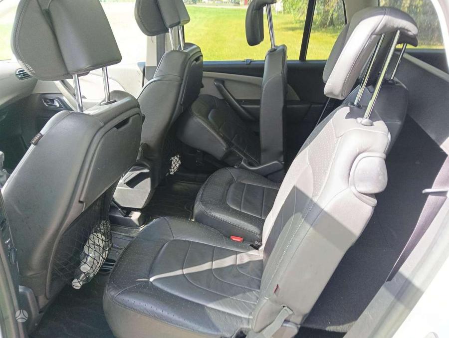 Balts Citroen Grand C4 Picasso 2014 Marijampole, ar dzinēja tilpumu 2.00 L un nobraukumu 343 tūkst. km par 3600 €, foto 24 vietnē AUTOMOTO.COM.LV