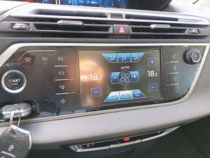 Balts Citroen Grand C4 Picasso 2014 Marijampole, ar dzinēja tilpumu 2.00 L un nobraukumu 343 tūkst. km par 3600 €, foto 27 vietnē AUTOMOTO.COM.LV