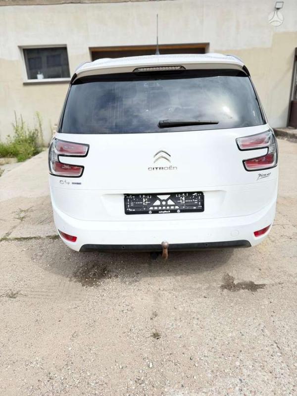 Balts Citroen Grand C4 Picasso 2015 Tauragė, ar dzinēja tilpumu 1.56 L un nobraukumu 255 tūkst. km par 4300 €, foto 4 vietnē AUTOMOTO.COM.LV