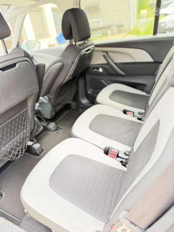 Balts Citroen Grand C4 Picasso 2015 Tauragė, ar dzinēja tilpumu 1.56 L un nobraukumu 255 tūkst. km par 4300 €, foto 10 vietnē AUTOMOTO.COM.LV