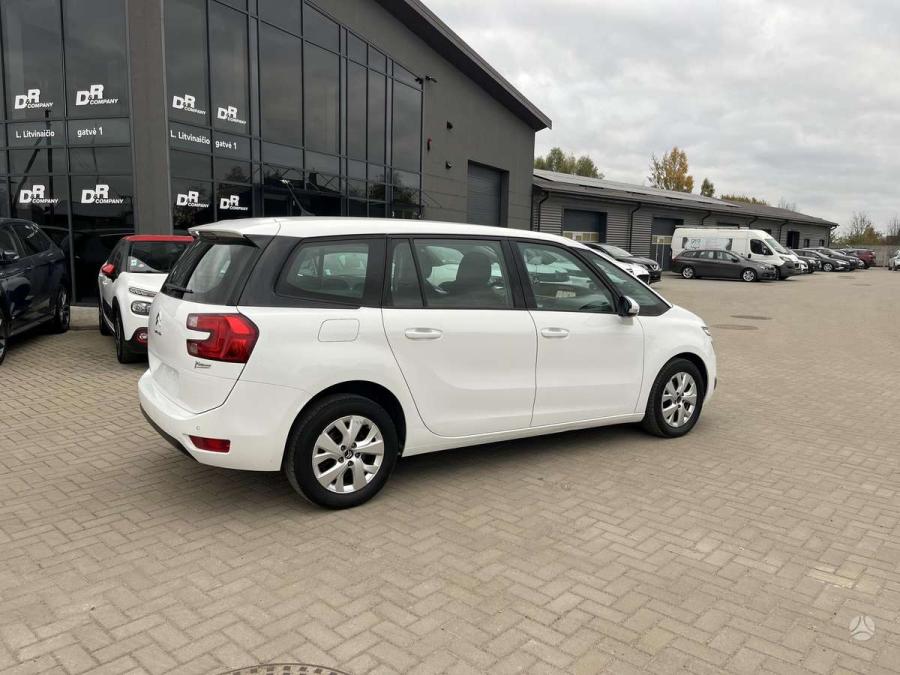 Balts Citroen Grand C4 Picasso 2016 Tauragė, ar dzinēja tilpumu 1.56 L un nobraukumu 243 tūkst. km par 3800 €, foto 8 vietnē AUTOMOTO.COM.LV