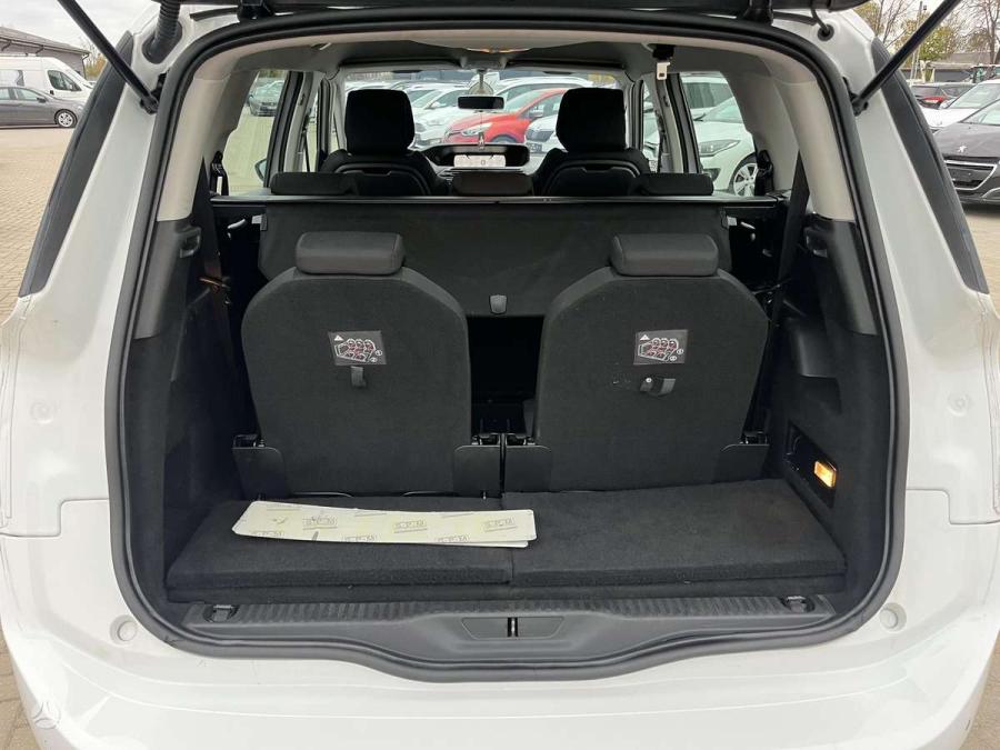 Balts Citroen Grand C4 Picasso 2016 Tauragė, ar dzinēja tilpumu 1.56 L un nobraukumu 243 tūkst. km par 3800 €, foto 28 vietnē AUTOMOTO.COM.LV