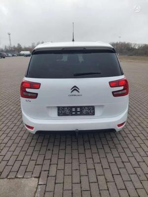 Balts Citroen Grand C4 Picasso 2017 Marijampole, ar dzinēja tilpumu 1.56 L un nobraukumu 271 tūkst. km par 6000 €, foto 2 vietnē AUTOMOTO.COM.LV