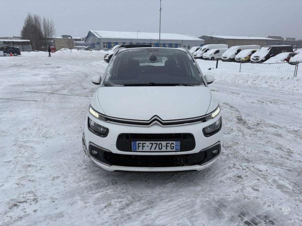 Balts Citroen Grand C4 Picasso 2017 Tauragė, ar dzinēja tilpumu 1.56 L un nobraukumu 259 tūkst. km par 5900 €, foto 8 vietnē AUTOMOTO.COM.LV