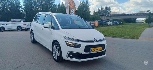 White Citroen Grand C4 Picasso 2017 in Kaunas, with an engine capacity of 1.56 L and mileage of 229 thousand km for 6550 €, photo 3 on AUTOMOTO.COM.LV