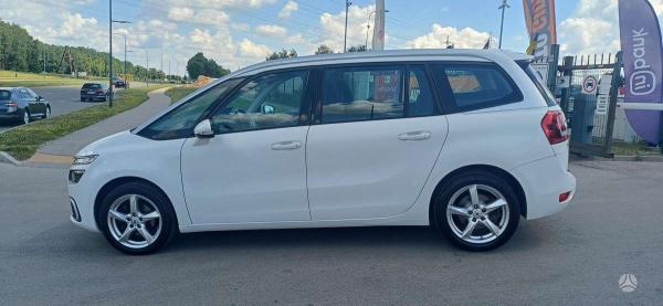 White Citroen Grand C4 Picasso 2017 in Kaunas, with an engine capacity of 1.56 L and mileage of 229 thousand km for 6550 €, photo 6 on AUTOMOTO.COM.LV