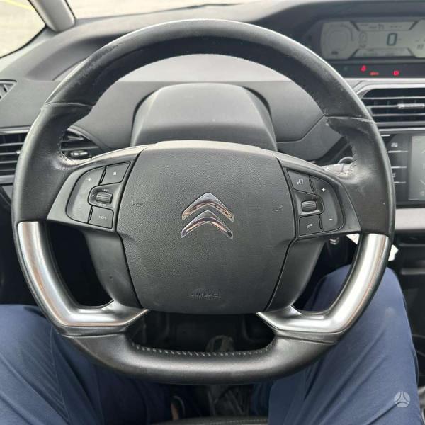 Balts Citroen Grand C4 Picasso 2017 Tauragė, ar dzinēja tilpumu 1.56 L un nobraukumu 191 tūkst. km par 4900 €, foto 9 vietnē AUTOMOTO.COM.LV
