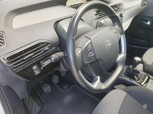 Balts Citroen Grand C4 Picasso 2017 Tauragė, ar dzinēja tilpumu 1.60 L un nobraukumu 120 tūkst. km par 6500 €, foto 21 vietnē AUTOMOTO.COM.LV