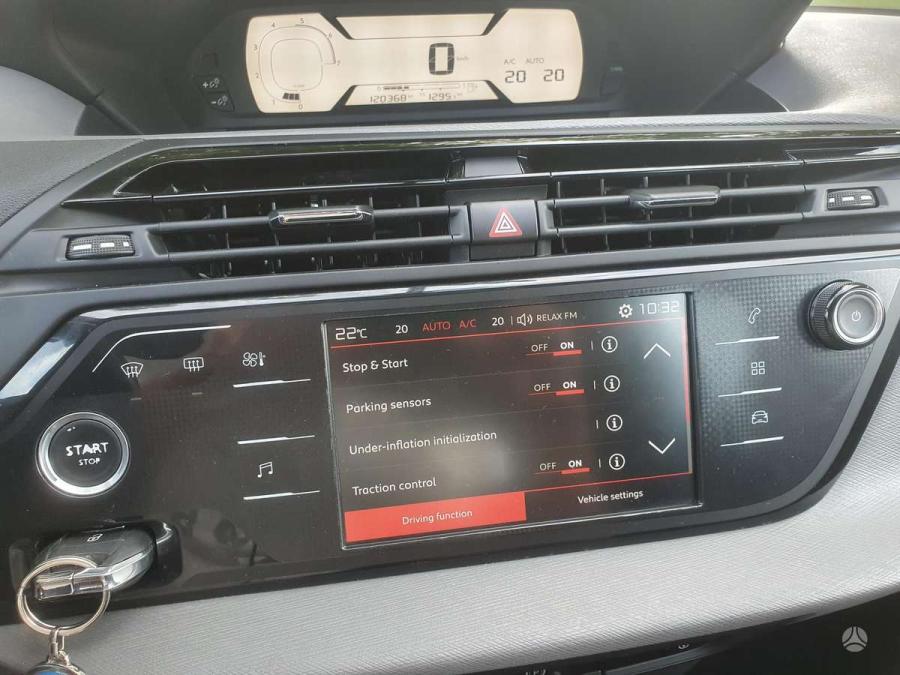 Balts Citroen Grand C4 Picasso 2017 Tauragė, ar dzinēja tilpumu 1.60 L un nobraukumu 120 tūkst. km par 6500 €, foto 27 vietnē AUTOMOTO.COM.LV