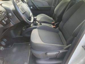 Balts Citroen Grand C4 Picasso 2017 Tauragė, ar dzinēja tilpumu 1.60 L un nobraukumu 120 tūkst. km par 6500 €, foto 32 vietnē AUTOMOTO.COM.LV