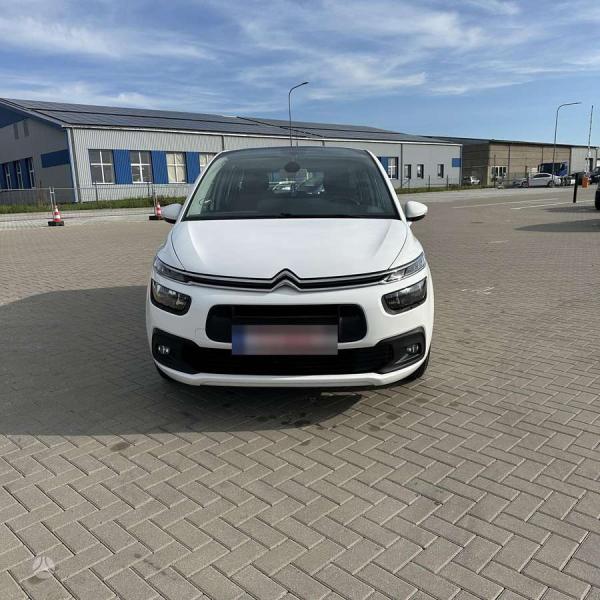 Balts Citroen Grand C4 Picasso 2017 Tauragė, ar dzinēja tilpumu 1.56 L un nobraukumu 191 tūkst. km par 5200 €, foto 1 vietnē AUTOMOTO.COM.LV