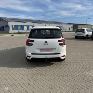 White Citroen Grand C4 Picasso 2017 in Taurage, with an engine capacity of 1.56 L and mileage of 191 thousand km for 5200 €, photo 6 on AUTOMOTO.COM.LV