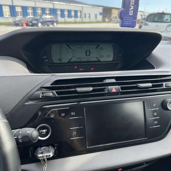 Balts Citroen Grand C4 Picasso 2017 Tauragė, ar dzinēja tilpumu 1.56 L un nobraukumu 191 tūkst. km par 5200 €, foto 10 vietnē AUTOMOTO.COM.LV