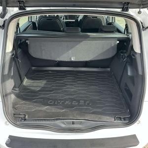 White Citroen Grand C4 Picasso 2017 in Taurage, with an engine capacity of 1.56 L and mileage of 191 thousand km for 5200 €, photo 17 on AUTOMOTO.COM.LV