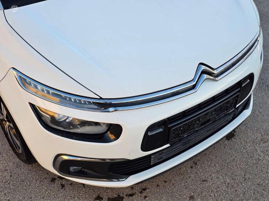 Balts Citroen Grand C4 Picasso 2018 Rokiškis, ar dzinēja tilpumu 1.60 L un nobraukumu 130 tūkst. km par 6850 €, foto 9 vietnē AUTOMOTO.COM.LV