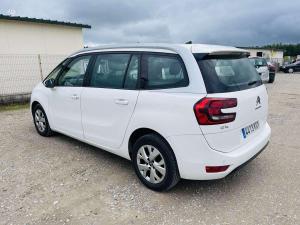 White Citroen Grand C4 Picasso 2018 in Vilnius, with an engine capacity of 1.56 L and mileage of 218 thousand km for 5300 €, photo 7 on AUTOMOTO.COM.LV