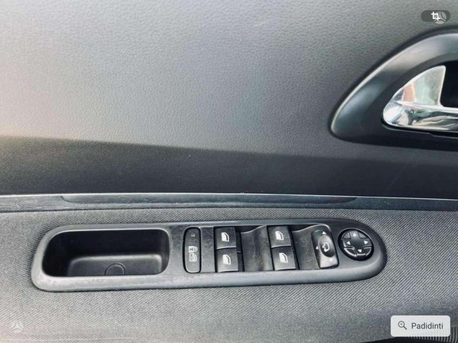 White Citroen Grand C4 Picasso 2018 in Vilnius, with an engine capacity of 1.56 L and mileage of 218 thousand km for 5300 €, photo 16 on AUTOMOTO.COM.LV