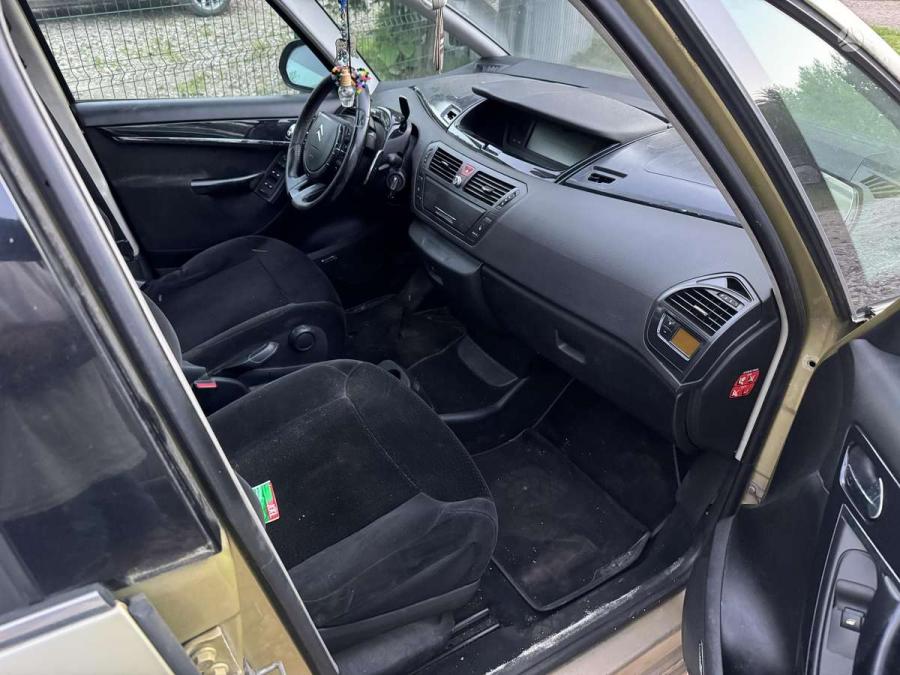 Dzeltens Citroen Grand C4 Picasso 2009 Molėtai, ar dzinēja tilpumu 2.00 L un nobraukumu 333 tūkst. km par 430 €, foto 9 vietnē AUTOMOTO.COM.LV