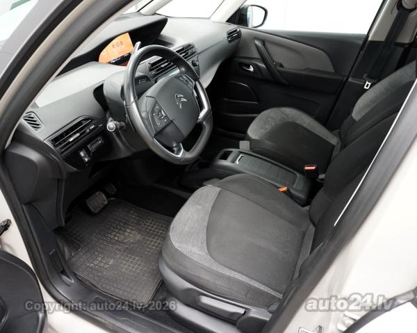 Citroen Grand C4 SpaceToure 2022 Tallina vietnē Smilšu krāsa Citroen Grand C4 SpaceToure 2022 Tallina, ar dzinēja tilpumu 1.20 L un nobraukumu 70 tūkst. km par 13900 €, foto 5 vietnē AUTOMOTO.COM.LV