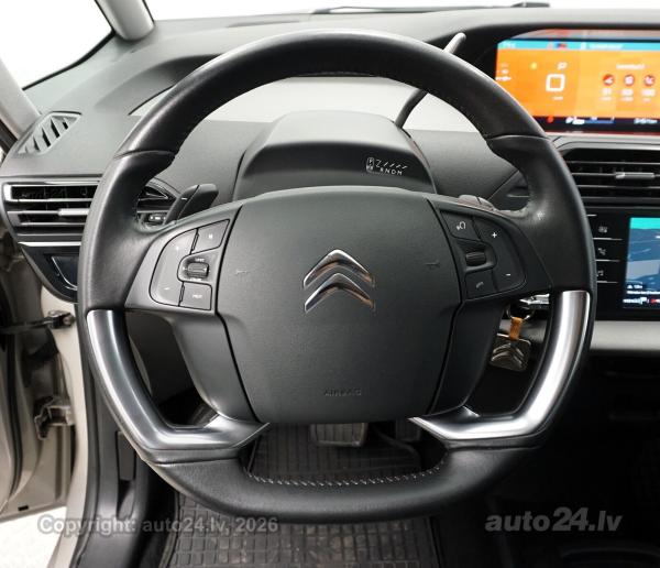 Citroen Grand C4 SpaceToure 2022 Tallina vietnē Smilšu krāsa Citroen Grand C4 SpaceToure 2022 Tallina, ar dzinēja tilpumu 1.20 L un nobraukumu 70 tūkst. km par 13900 €, foto 8 vietnē AUTOMOTO.COM.LV