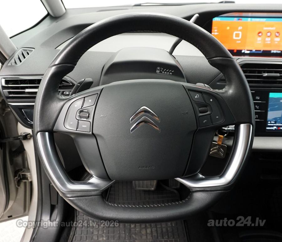 Smilšu krāsa Citroen Grand C4 SpaceToure 2022 Tallina, ar dzinēja tilpumu 1.20 L un nobraukumu 70 tūkst. km par 13900 €, foto 8 vietnē AUTOMOTO.COM.LV