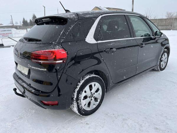Black Citroen Grand C4 SpaceToure 2018 in Taurage, with an engine capacity of 1.56 L and mileage of 260 thousand km for 5900 €, photo 5 on AUTOMOTO.COM.LV