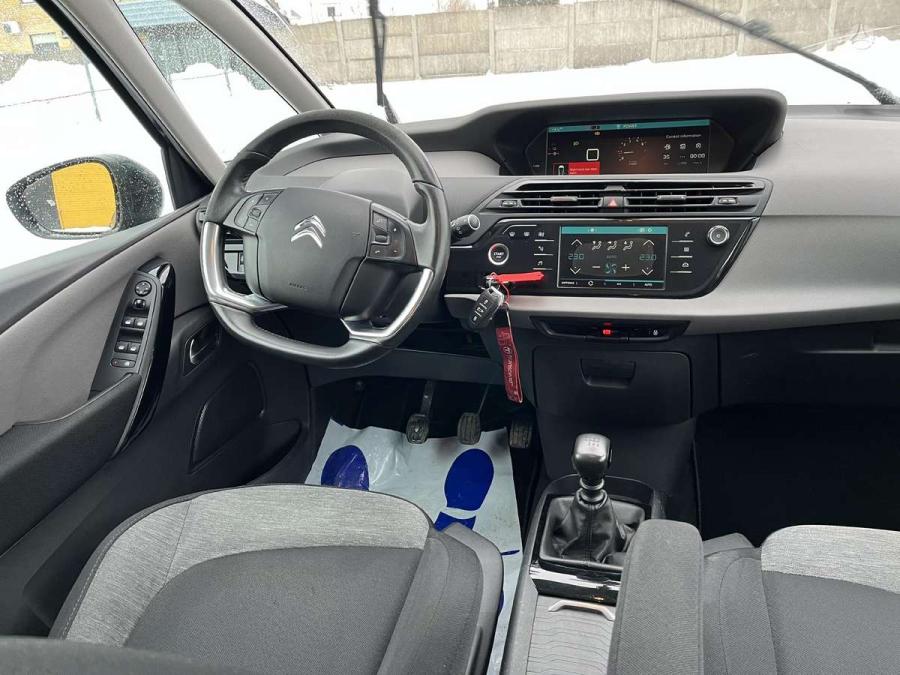 Melns Citroen Grand C4 SpaceToure 2018 Tauragė, ar dzinēja tilpumu 1.56 L un nobraukumu 260 tūkst. km par 5900 €, foto 12 vietnē AUTOMOTO.COM.LV