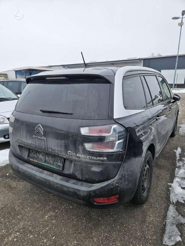 Black Citroen Grand C4 SpaceToure 2018 in Kaunas, with an engine capacity of 1.50 L and mileage of 246 thousand km for 6500 €, photo 3 on AUTOMOTO.COM.LV
