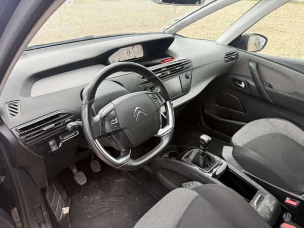 Melns Citroen Grand C4 SpaceToure 2018 Tauragė, ar dzinēja tilpumu 1.56 L un nobraukumu 200 tūkst. km par 6500 €, foto 11 vietnē AUTOMOTO.COM.LV