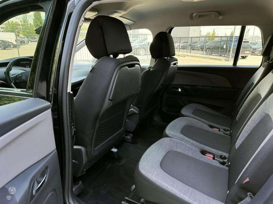 Melns Citroen Grand C4 SpaceToure 2019 Kauņa, ar dzinēja tilpumu 1.20 L un nobraukumu 205 tūkst. km par 7900 €, foto 16 vietnē AUTOMOTO.COM.LV
