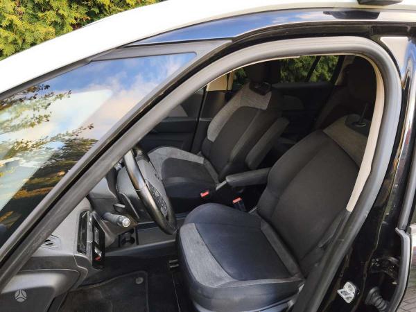 Black Citroen Grand C4 SpaceToure 2020 in Kalvarija, with an engine capacity of 1.50 L and mileage of 195 thousand km for 10830 €, photo 11 on AUTOMOTO.COM.LV