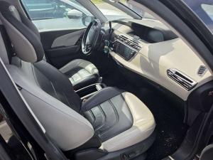 Melns Citroen Grand C4 SpaceToure 2020 Tauragė, ar dzinēja tilpumu 2.00 L un nobraukumu 400 tūkst. km par 4200 €, foto 6 vietnē AUTOMOTO.COM.LV