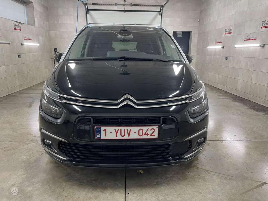 Melns Citroen Grand C4 SpaceToure 2020 Marijampole, ar dzinēja tilpumu 1.50 L un nobraukumu 89 tūkst. km par 12608 €, foto 3 vietnē AUTOMOTO.COM.LV