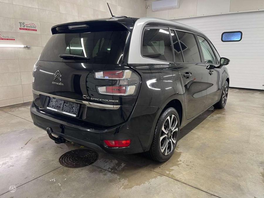 Melns Citroen Grand C4 SpaceToure 2020 Marijampole, ar dzinēja tilpumu 1.50 L un nobraukumu 89 tūkst. km par 12608 €, foto 5 vietnē AUTOMOTO.COM.LV