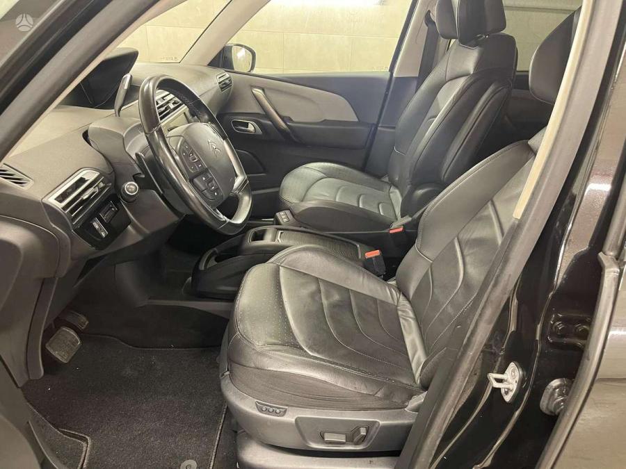 Melns Citroen Grand C4 SpaceToure 2020 Marijampole, ar dzinēja tilpumu 1.50 L un nobraukumu 89 tūkst. km par 12608 €, foto 8 vietnē AUTOMOTO.COM.LV