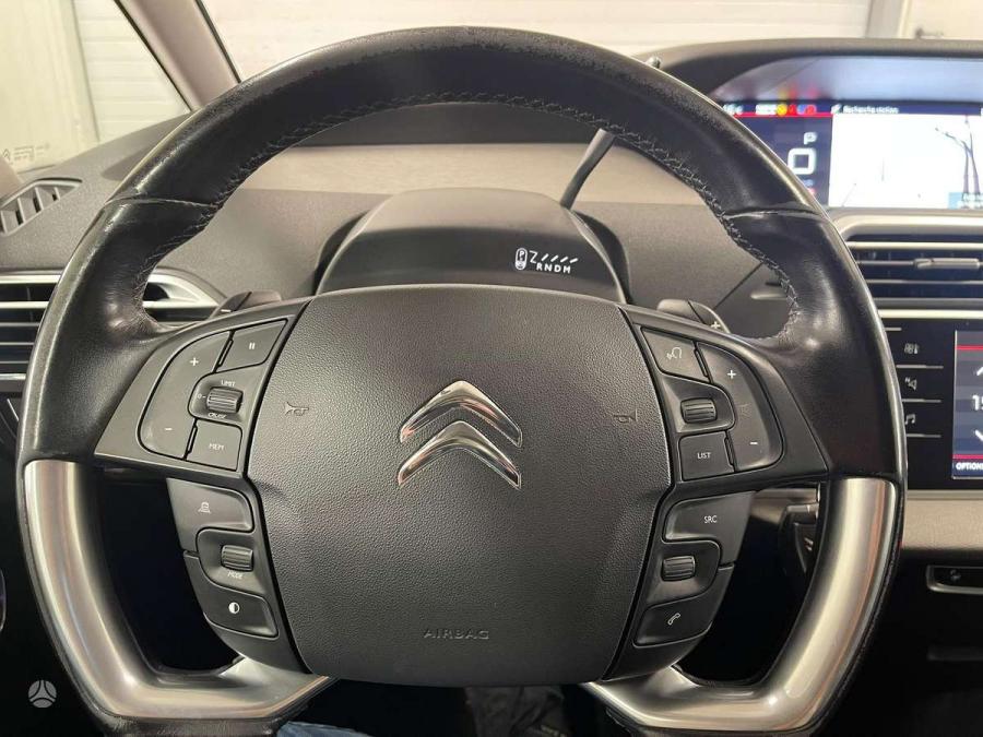 Melns Citroen Grand C4 SpaceToure 2020 Marijampole, ar dzinēja tilpumu 1.50 L un nobraukumu 89 tūkst. km par 12608 €, foto 17 vietnē AUTOMOTO.COM.LV