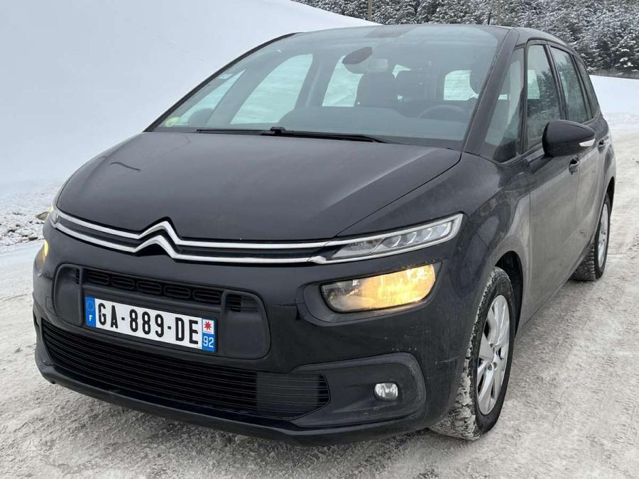Melns Citroen Grand C4 SpaceToure 2021 Viļņa, ar dzinēja tilpumu 1.50 L un nobraukumu 167 tūkst. km par 10648 €, foto 1 vietnē AUTOMOTO.COM.LV