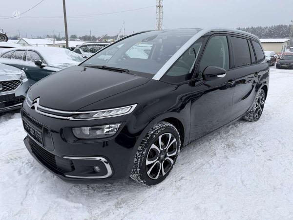 Black Citroen Grand C4 SpaceToure 2021 in Vilnius, with an engine capacity of 1.20 L and mileage of 209 thousand km for 9650 €, photo 5 on AUTOMOTO.COM.LV