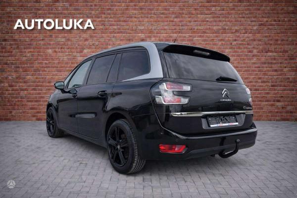 Black Citroen Grand C4 SpaceToure 2021 in Marijampole, with an engine capacity of 1.50 L and mileage of 193 thousand km for 14399 €, photo 9 on AUTOMOTO.COM.LV
