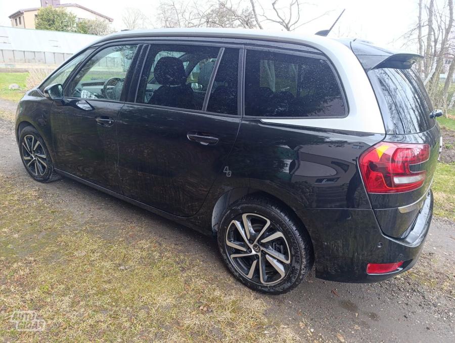 Black Citroen Grand C4 SpaceToure 2021 in Vilnius, with an engine capacity of 1.50 L and mileage of 83 thousand km for 12900 €, photo 5 on AUTOMOTO.COM.LV