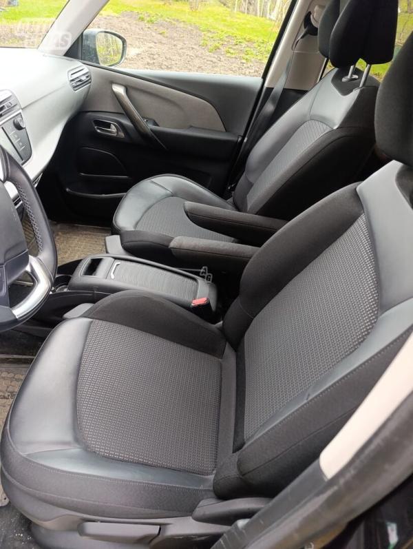Black Citroen Grand C4 SpaceToure 2021 in Vilnius, with an engine capacity of 1.50 L and mileage of 83 thousand km for 12900 €, photo 5 on AUTOMOTO.COM.LV